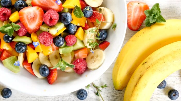 The Surprising Reason Why Tennis Players Eat Bananas: Unpeeling the Secret